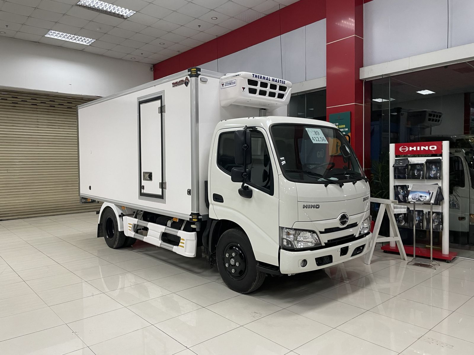 Tại sao phải lựa chọn thùng bảo ôn và đông lạnh phục vụ chở thủy hải sản? | Hino Hồ Chí Minh